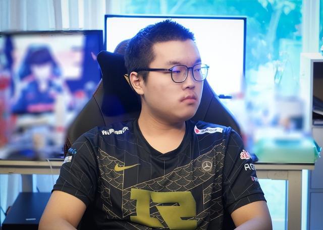 一致对外！S11冠军上单给RNG当陪练，Bin排位记录只有两个英雄 - 伊人小筑