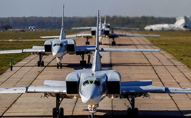 KH22让乌克兰深感压力，世界聚焦美军航母，中方正积极应对 - 伊人小筑